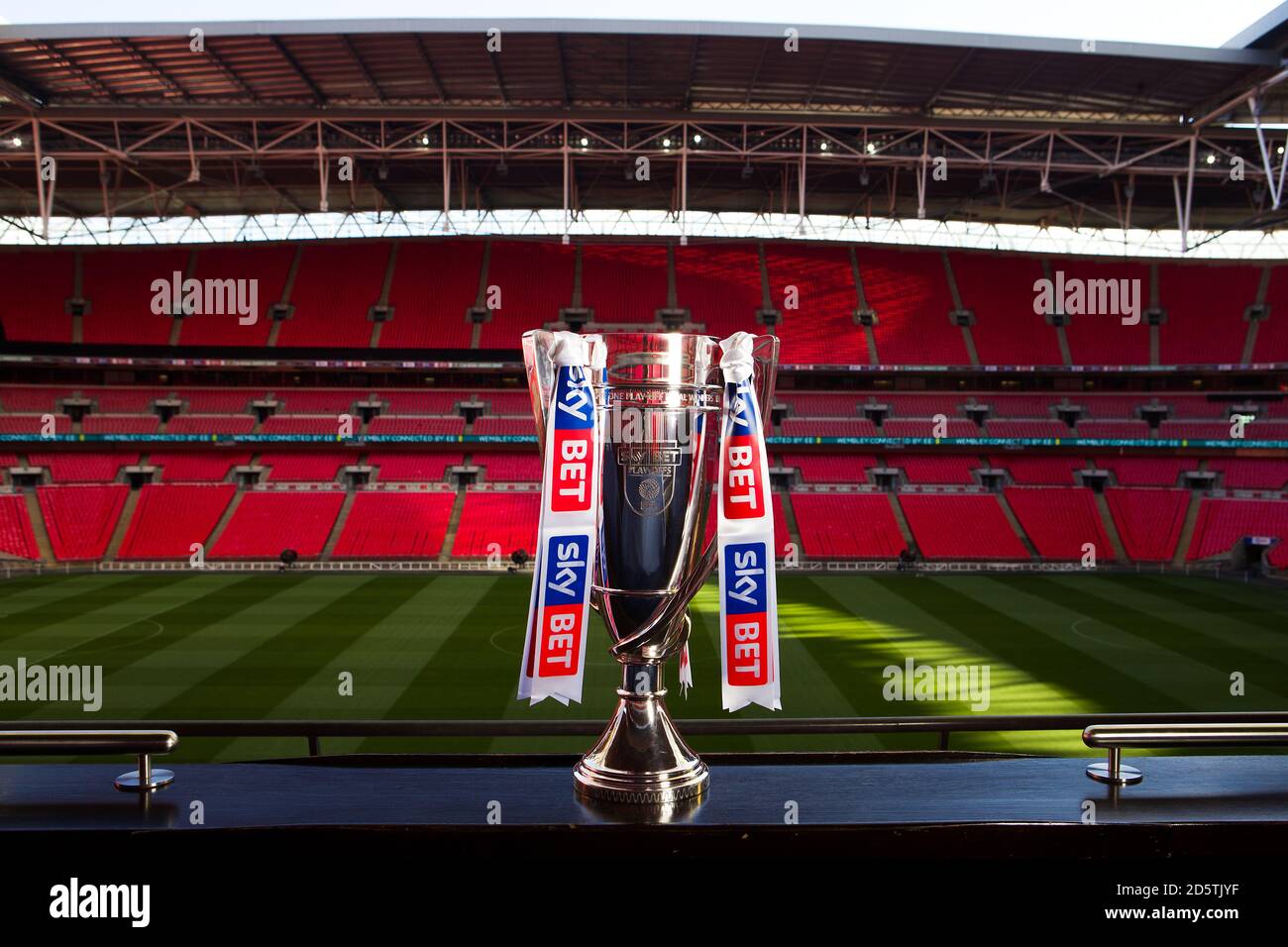Efl Championship Trophy High Resolution Stock Photography and Images ...