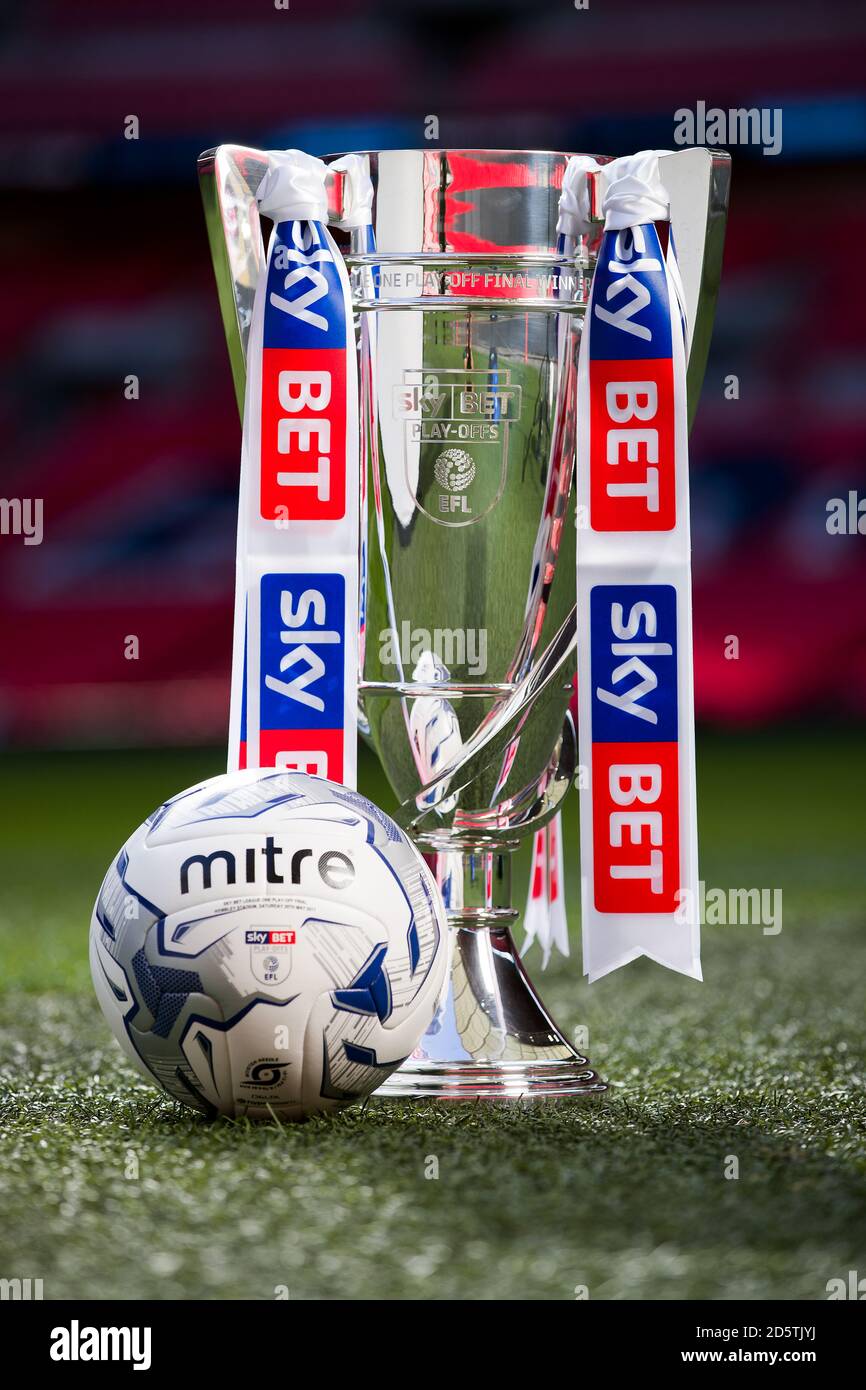 Efl championship trophy view hi-res stock photography and images - Alamy Efl championship trophy view hi-res stock photography and images - Alamy