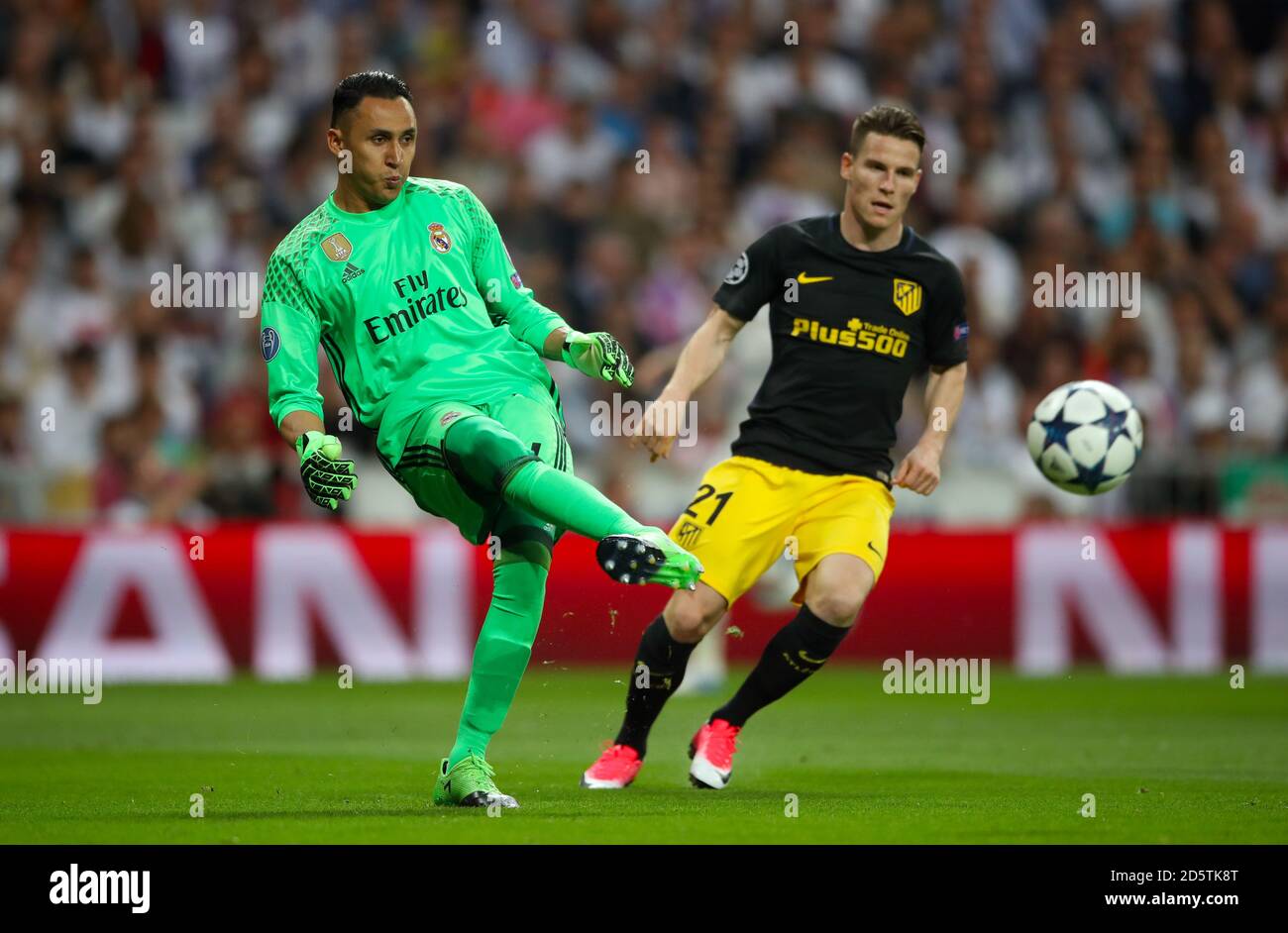 Real Madrid goalkeeper Keylor Navas Stock Photo - Alamy