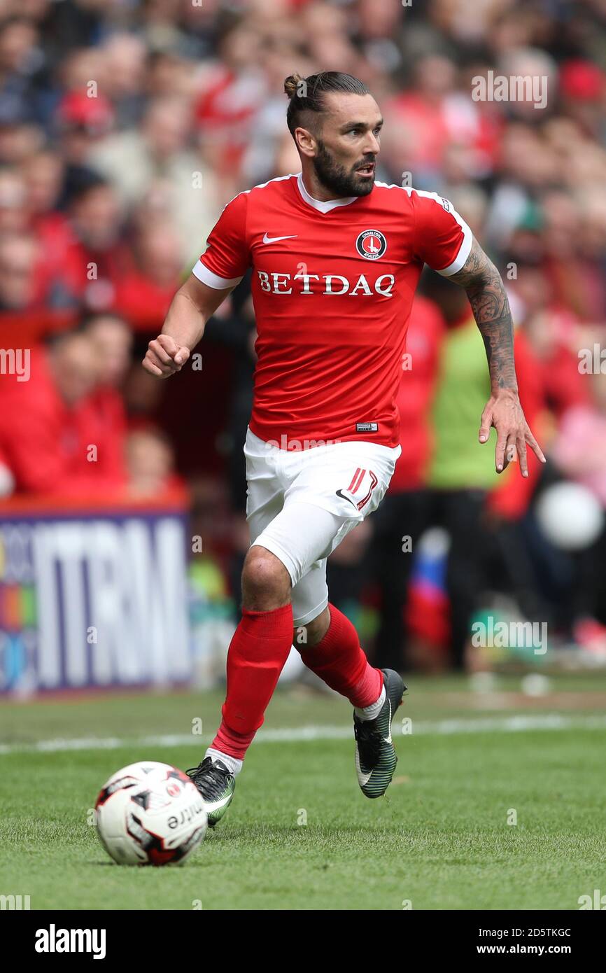 Charlton Athletic's Ricky Holmes Stock Photo - Alamy