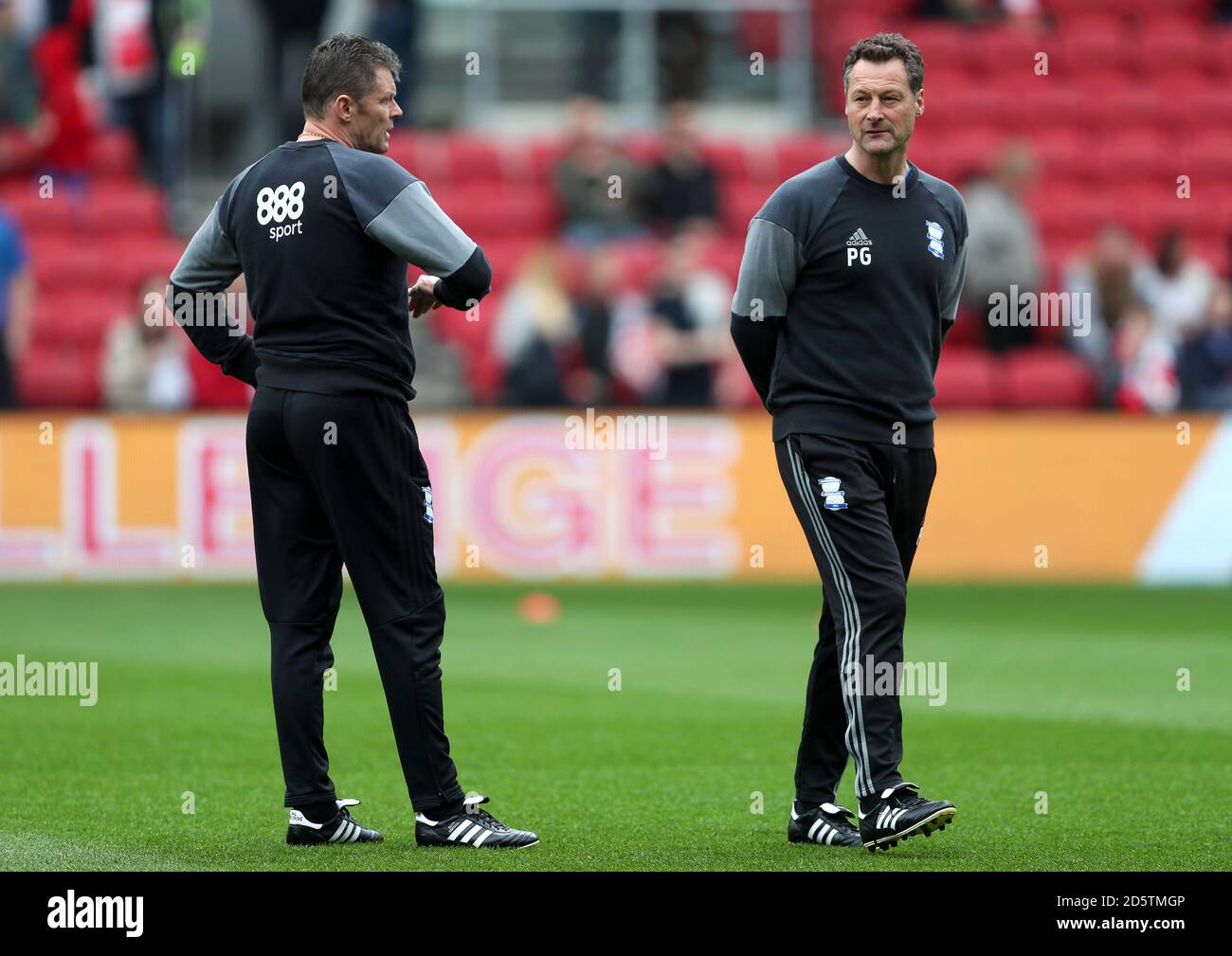 Team coaches hi-res stock photography and images - Alamy