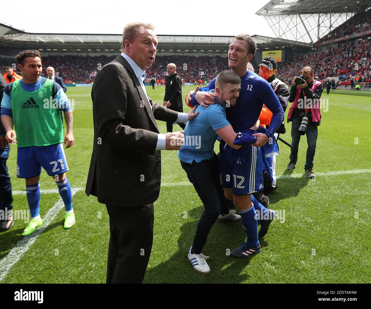 Birmingham City manager Harry Redknapp (left) and Craig Gardner (right ...
