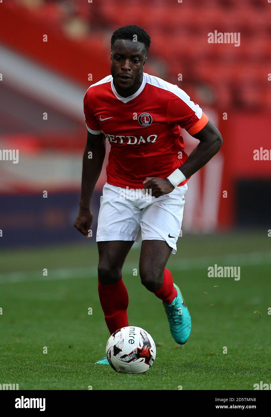 Aaron barnes charlton hi-res stock photography and images - Alamy