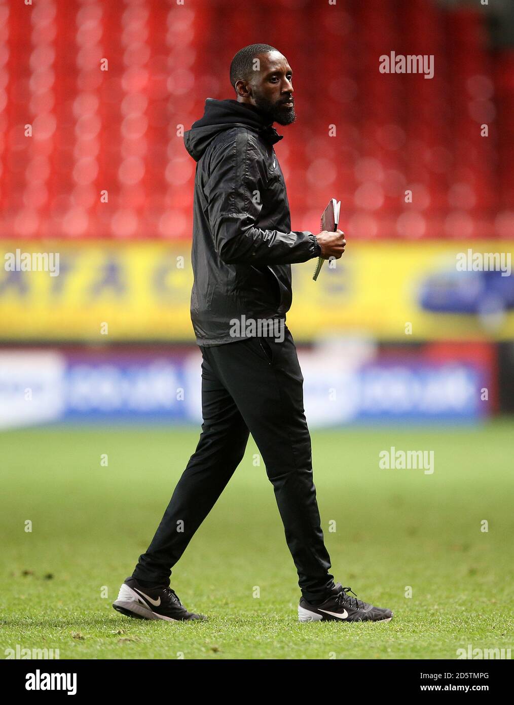 Jason euell during hi-res stock photography and images - Alamy