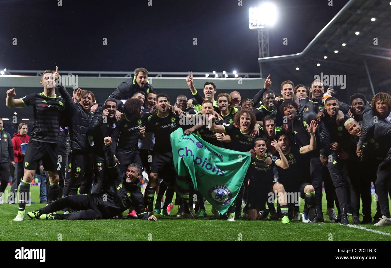 Chelsea players and staff hi-res stock photography and images - Alamy