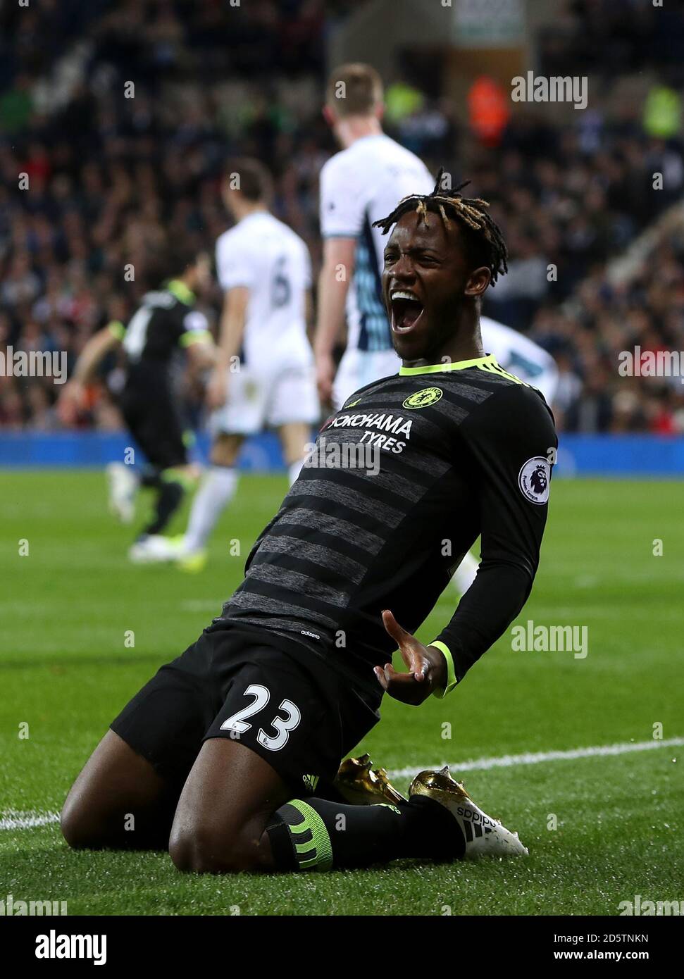 Michy batshuayi celebrate hi-res stock photography and images - Alamy