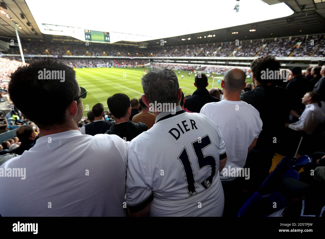 Final game white hart lane hi-res stock photography and images - Alamy