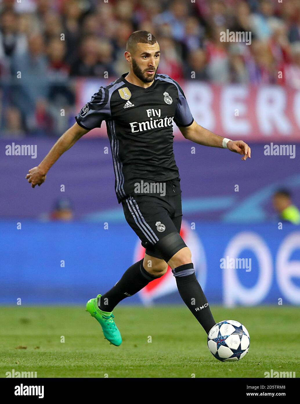 Karim benzema real madrid hi-res stock photography and images - Alamy
