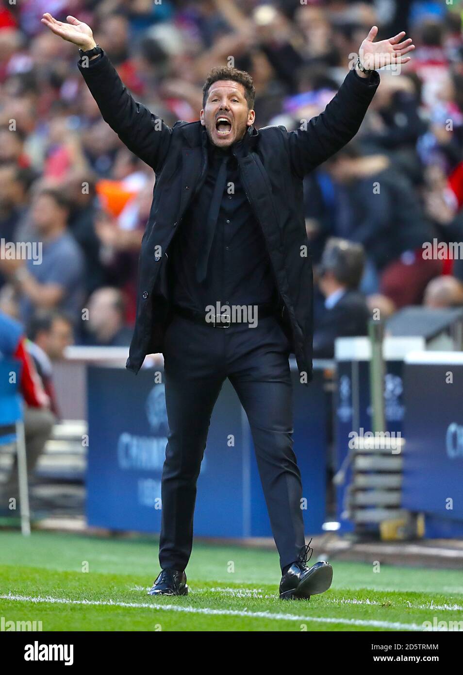 Full length atletico de madrid hi-res stock photography and images - Alamy