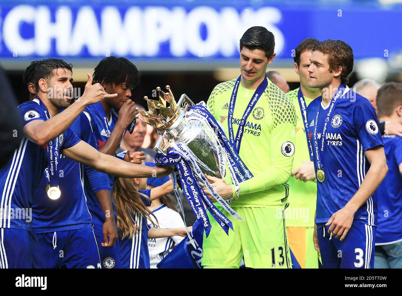 L-R: Chelsea's Diego Costa, Michy Batshuayi, goalkeeper Thibaut ...