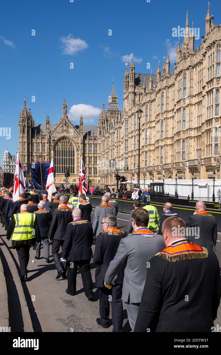 Orange order parade hi-res stock photography and images - Alamy