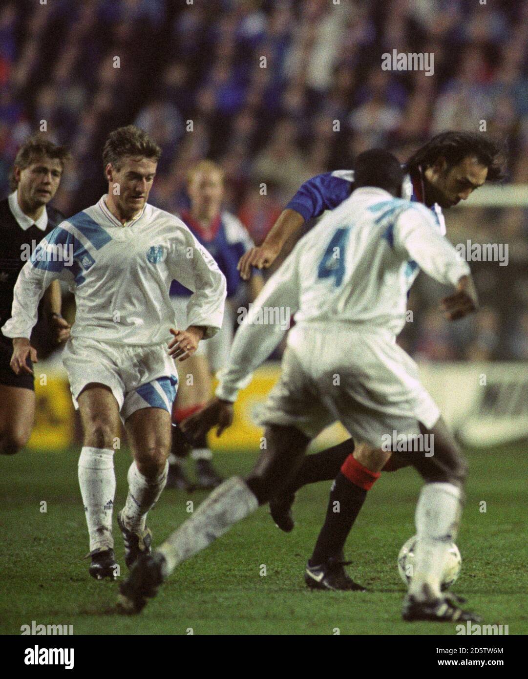 Didier Deschamps (l), Marseille, and Mark Hateley, Glasgow Rangers ...