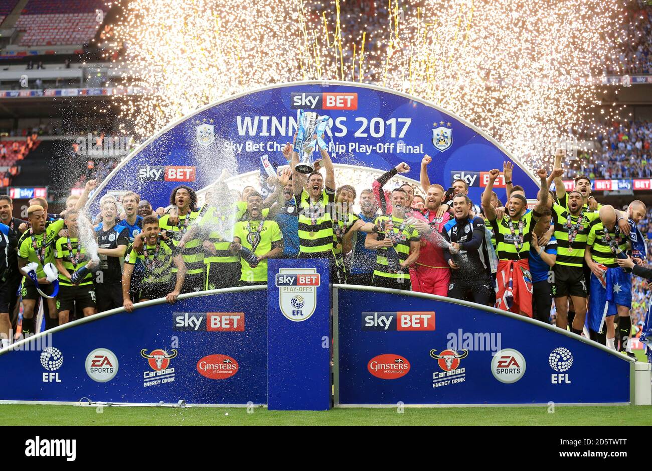 Efl championship playoffs trophy hi-res stock photography and images ...