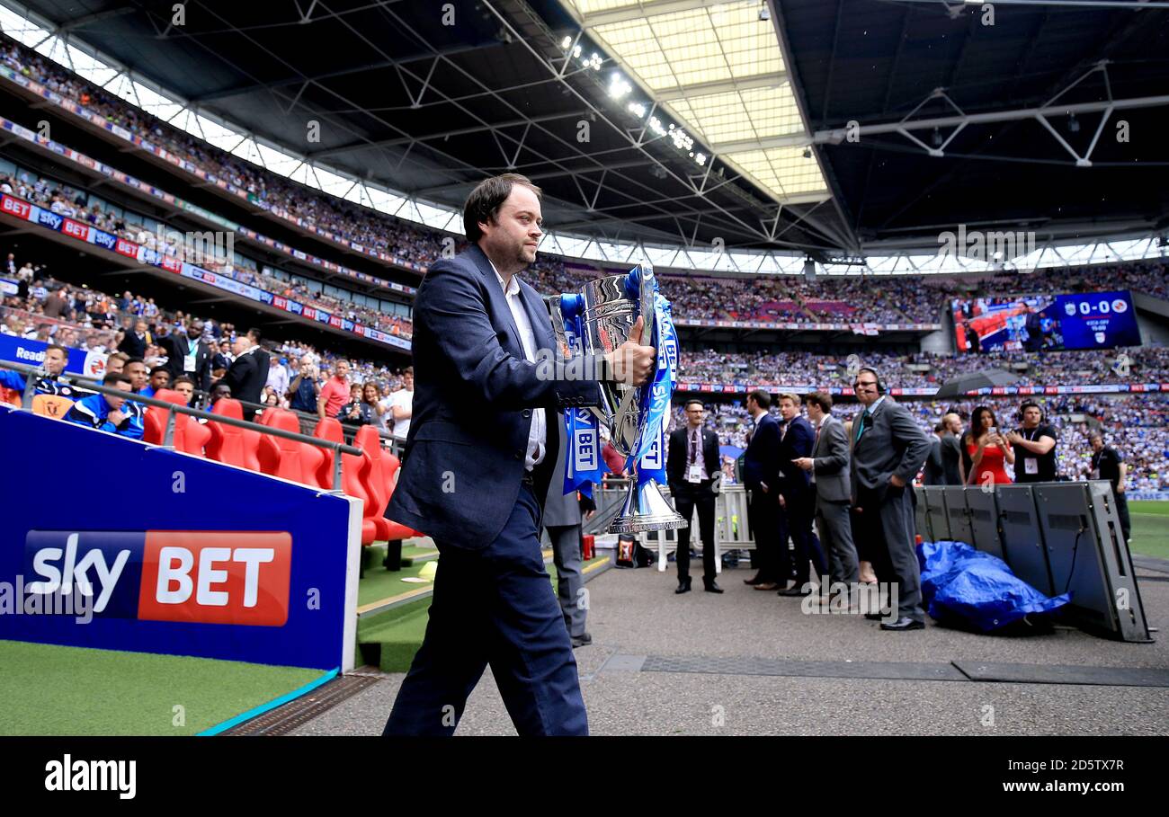 Kick it out football logo hi-res stock photography and images - Alamy