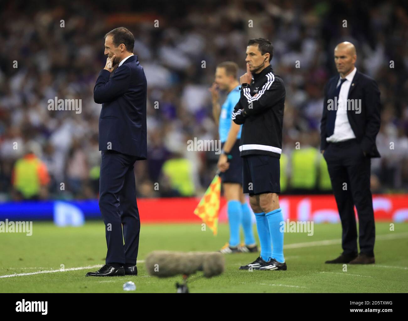 Juventus manager Massimiliano Allegri (left) looks on during the 2017 ...