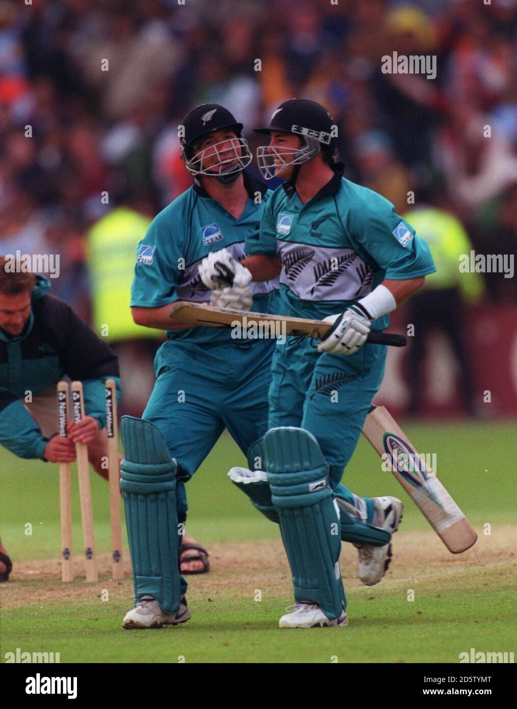 New Zealand's l-r Roger Twose and Adam Parore celebrate helping New ...