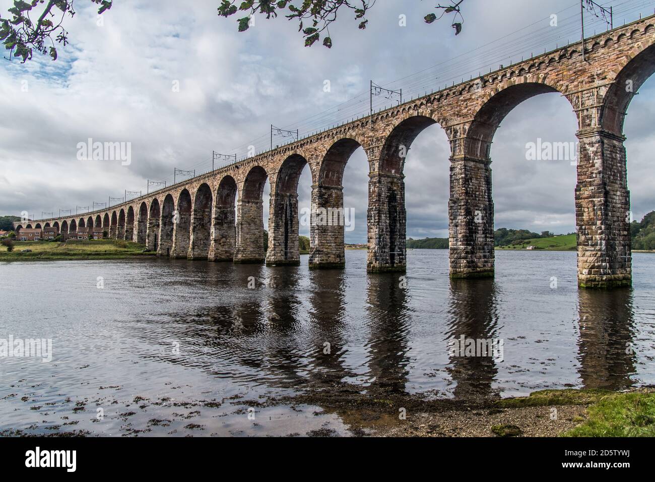 Bridge crossing the River Tweed at Berwick Upon Tweed Stock Photo - Alamy