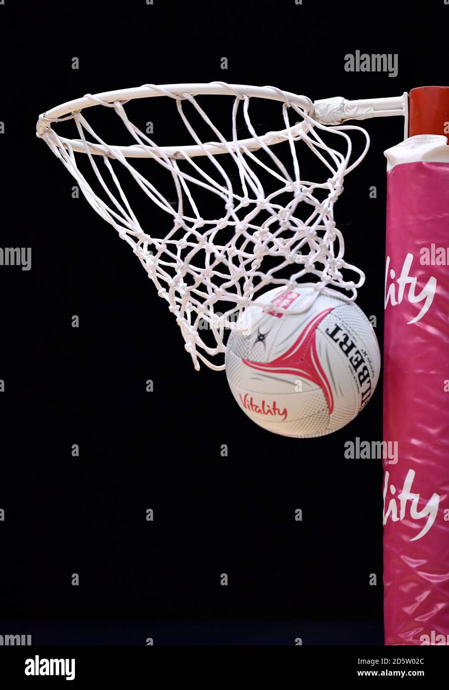 Netball goal ring hi-res stock photography and images - Alamy
