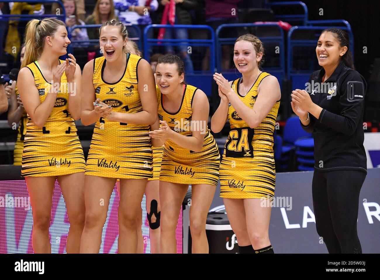 Wasps Netball players celebrate Stock Photo - Alamy