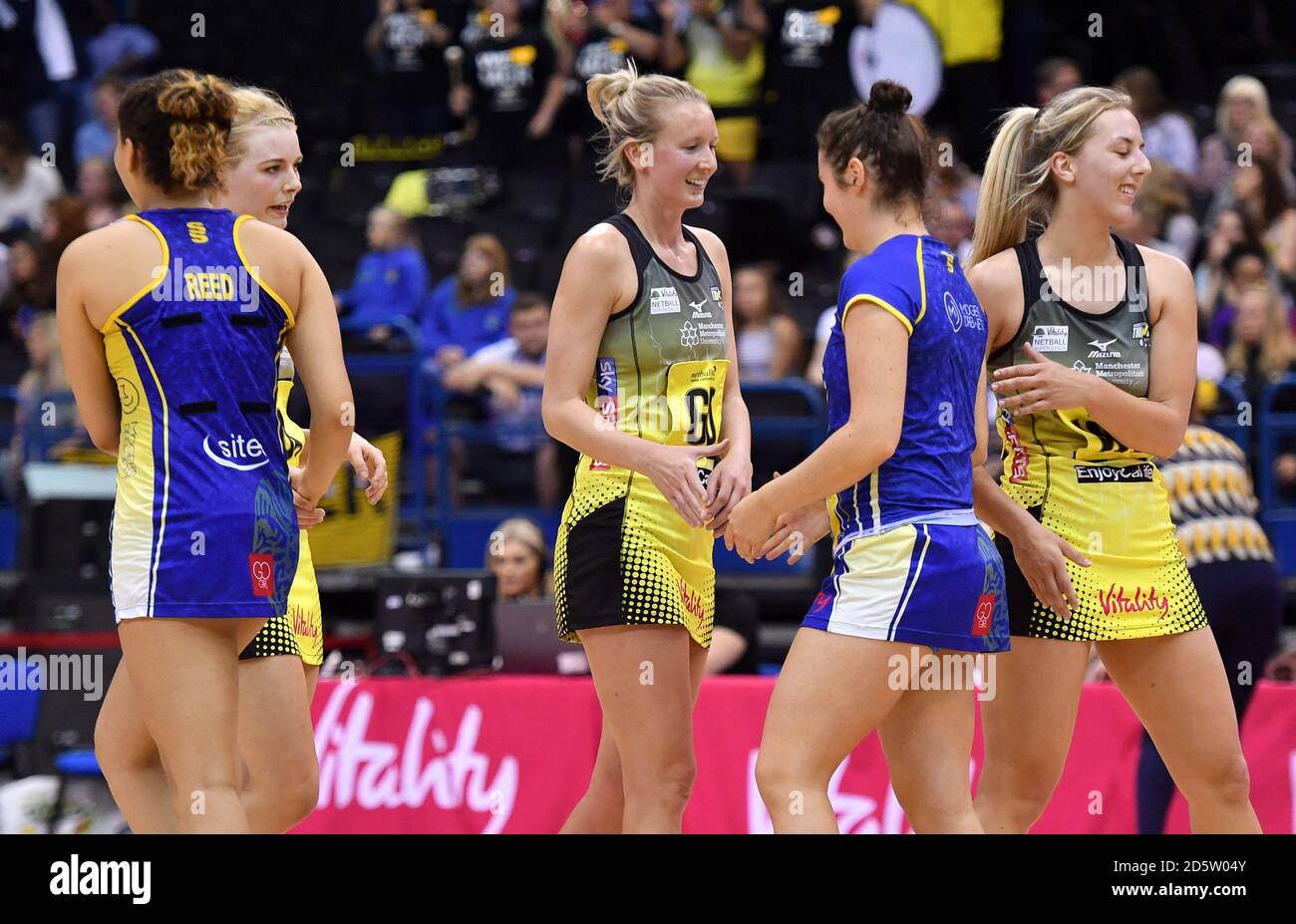 Manchester Thunder and Team Bath players shake hands after the game ...