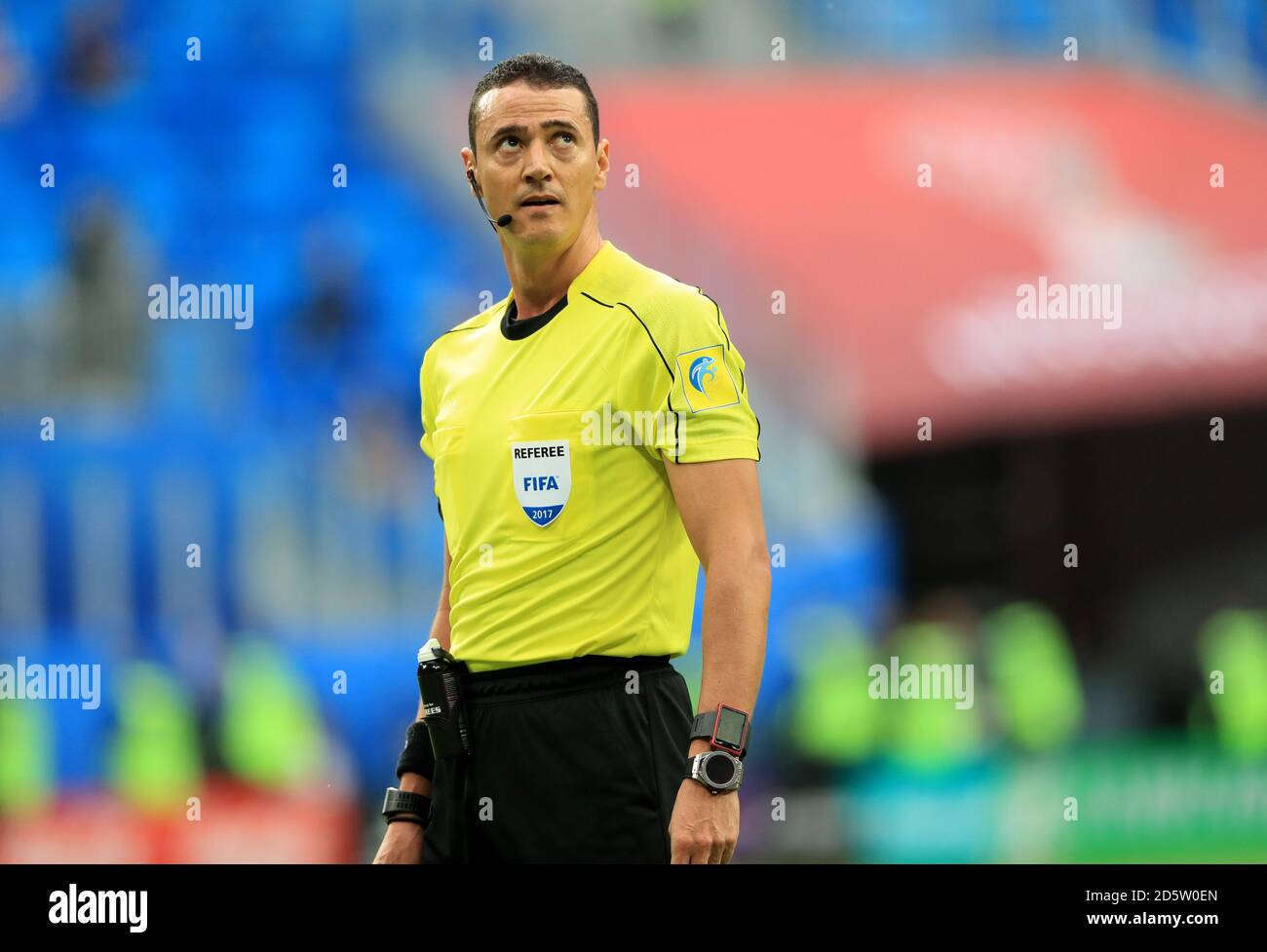 Match referee Wilmar Roldan Perez Stock Photo - Alamy
