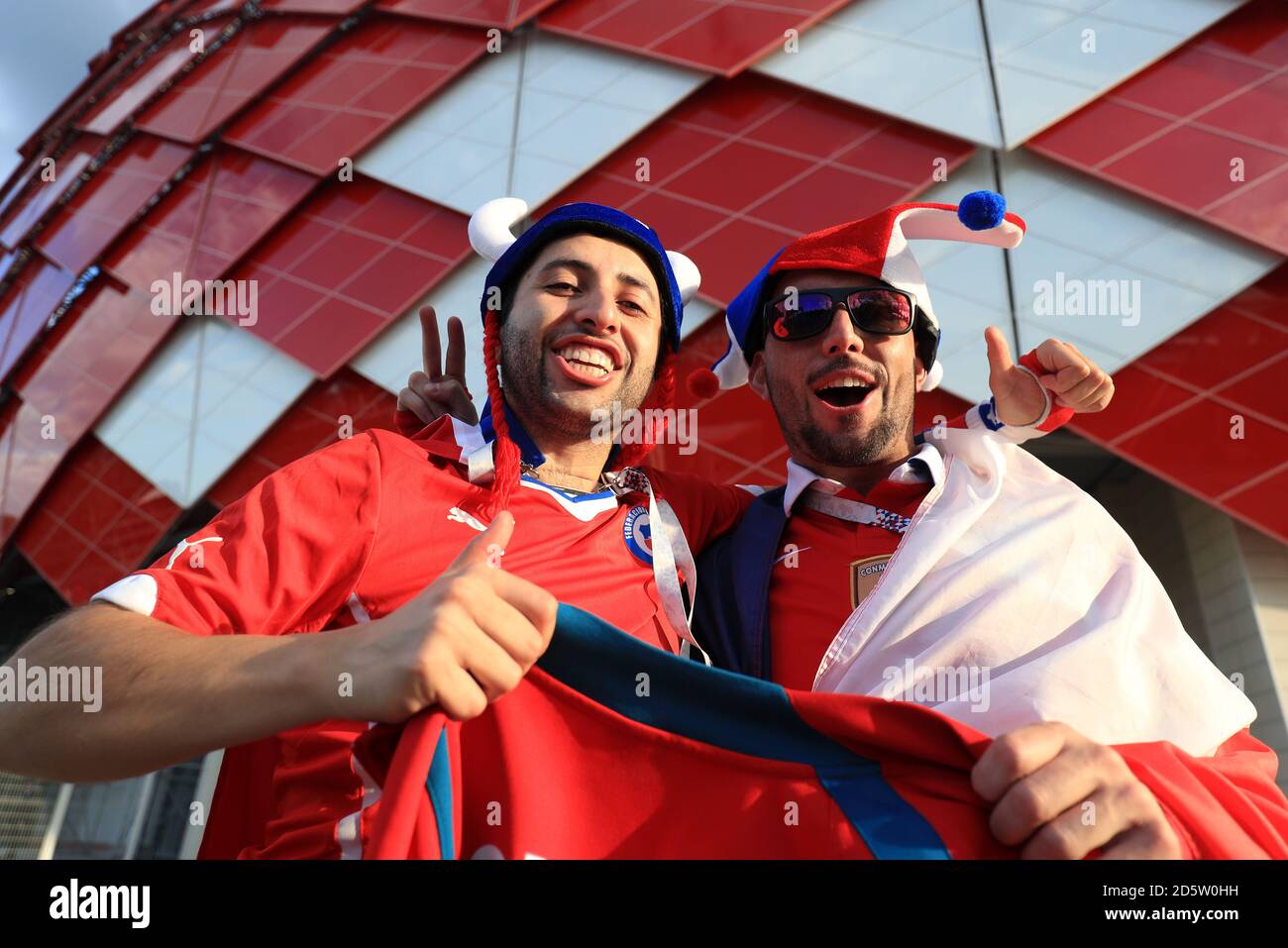 Fans of Chile show their support before the game Stock Photo - Alamy