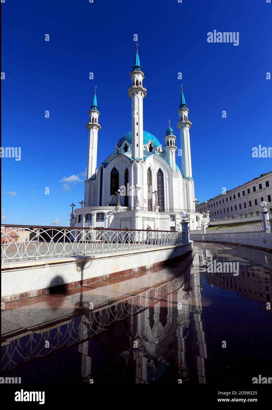 Qolsharif mosque hi-res stock photography and images - Alamy
