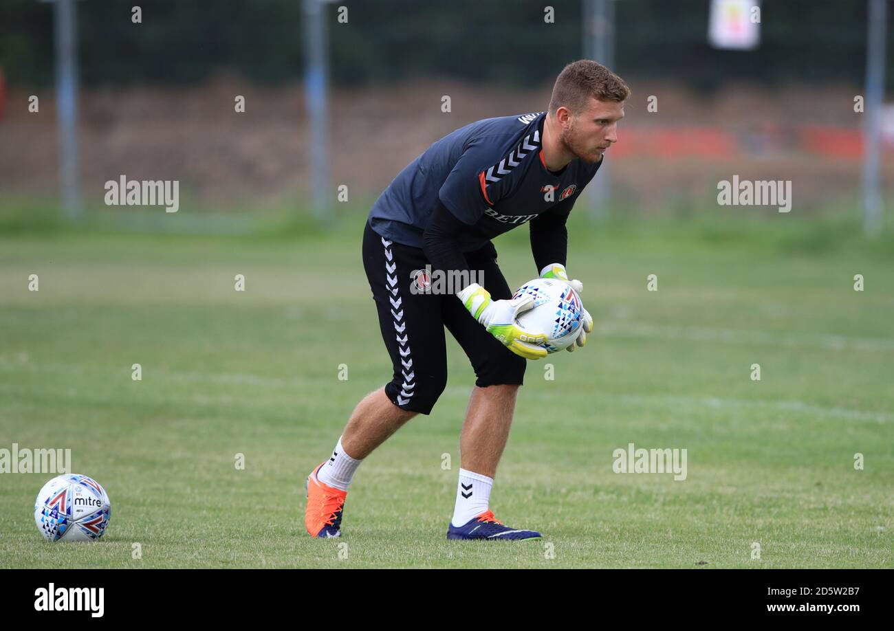 Charlton athletics dillon phillips hi-res stock photography and images ...
