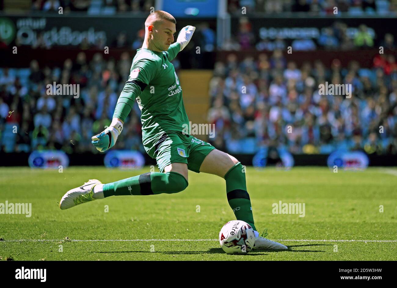 Aston Villa goalkeeper Sam Johnstone Stock Photo - Alamy