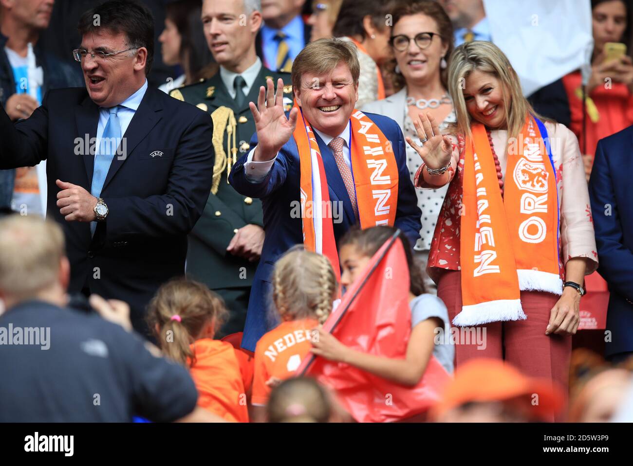 UEFA General Secretary Theodore Theodoridis (left) with King Willem ...