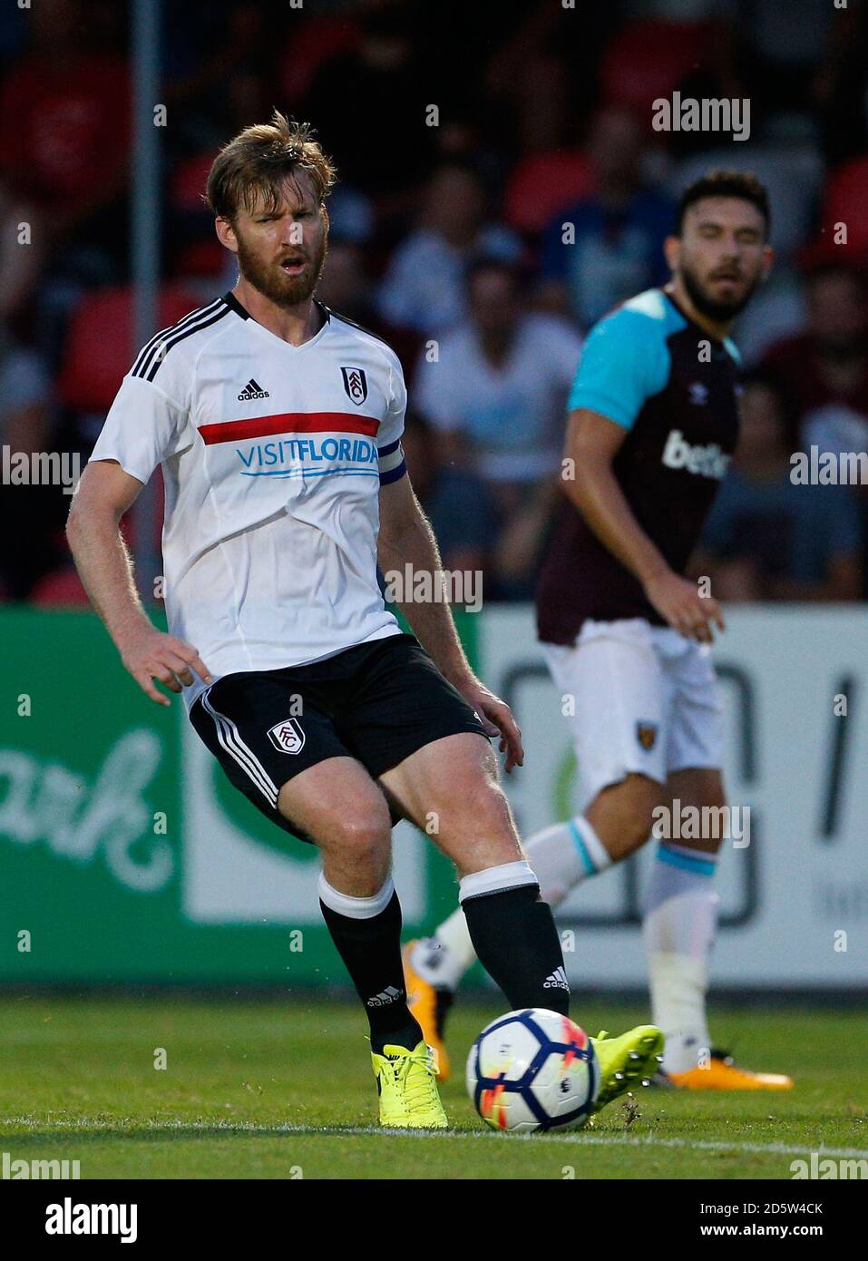 Fulham's Tim Ream Stock Photo - Alamy