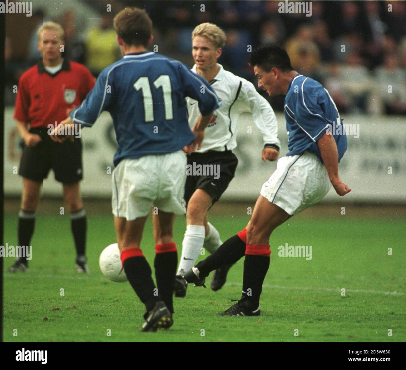 Rangers' Michael Mols scores his second goal Stock Photo - Alamy