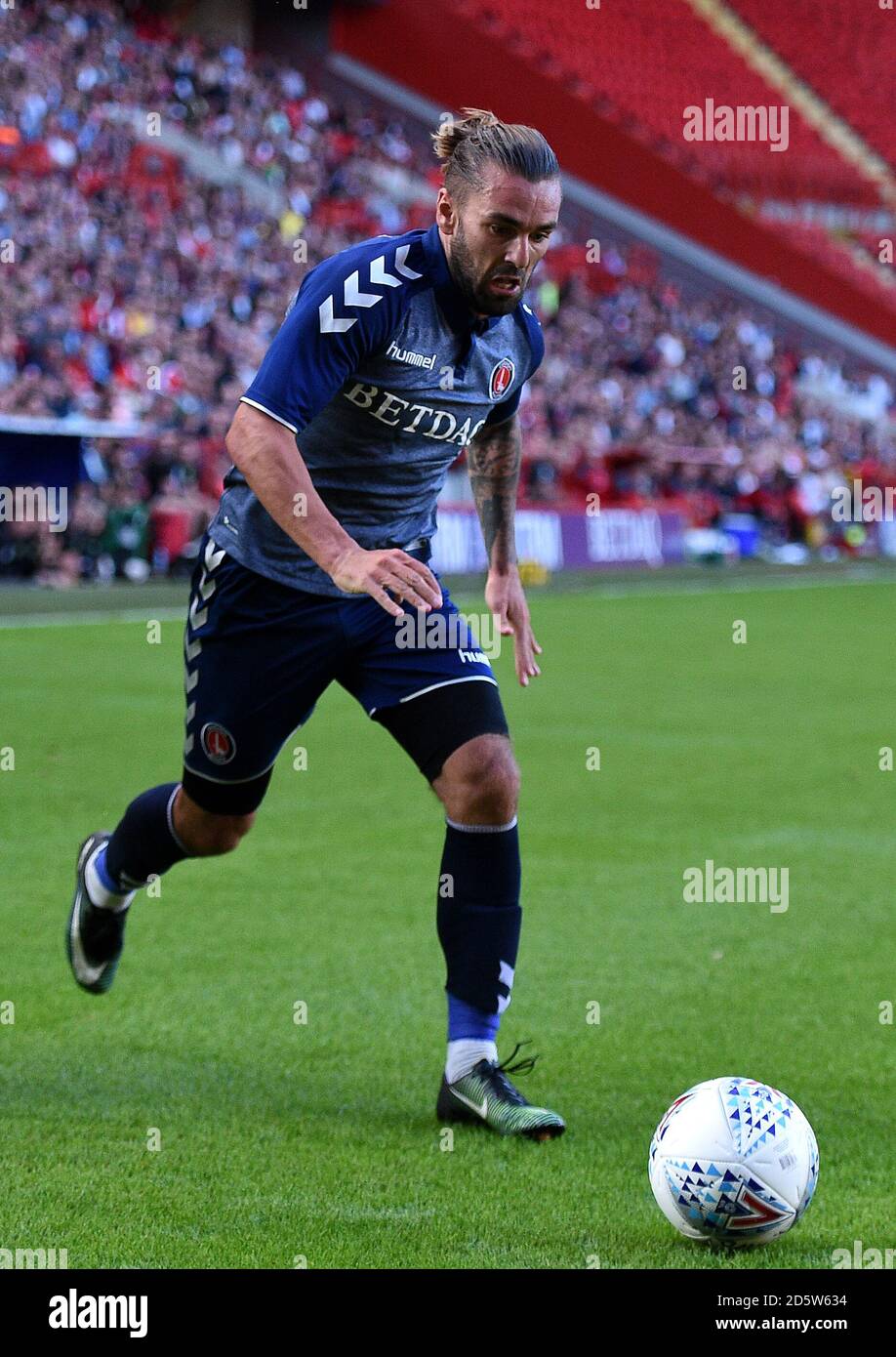 Charlton Athletic's Ricky Holmes Stock Photo - Alamy