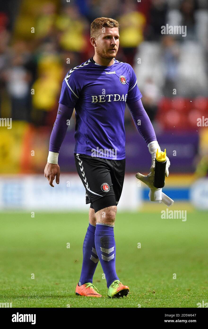 Charlton Athletic goalkeeper Dillon Phillips Stock Photo - Alamy