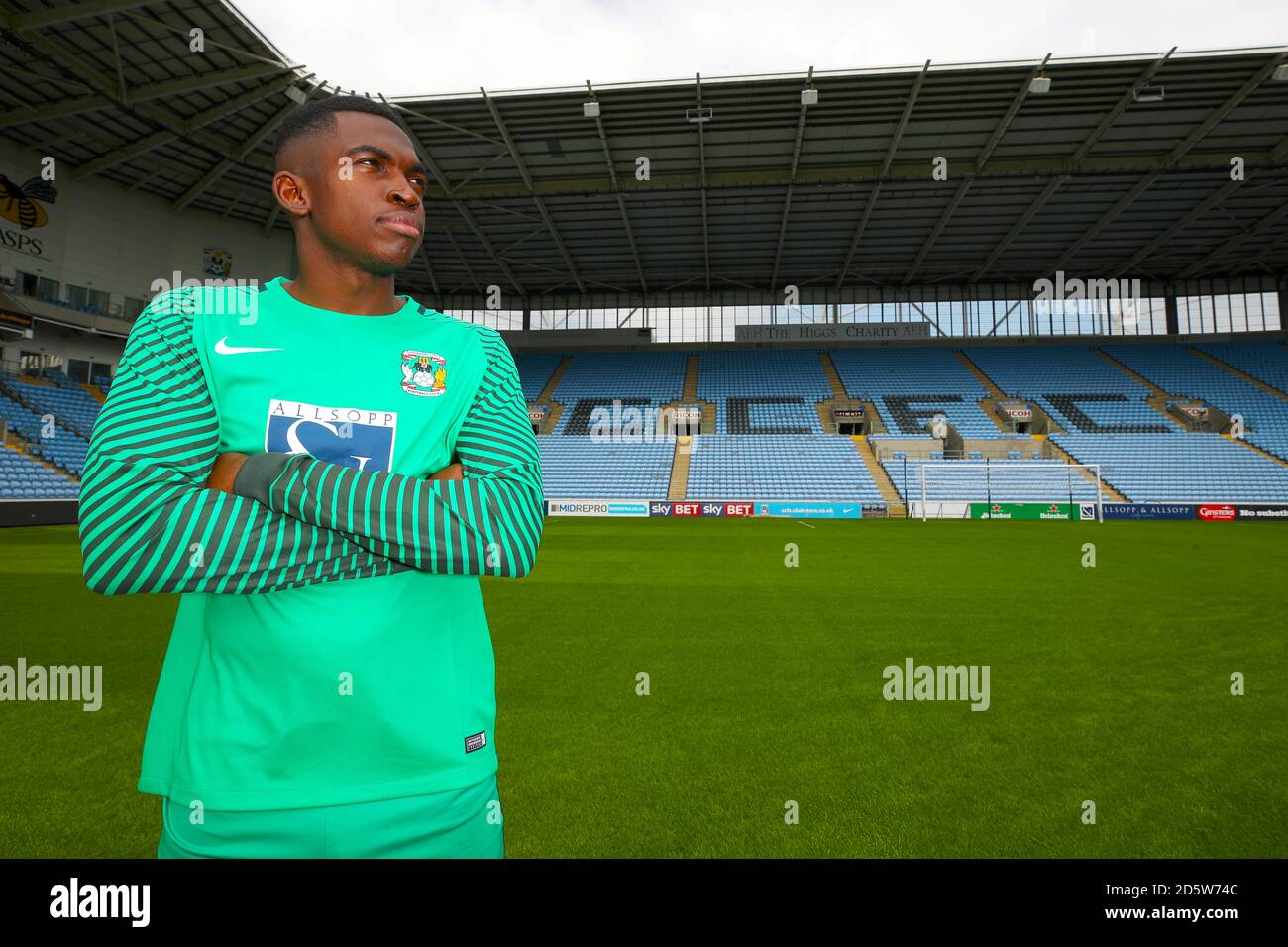 Goalkeeper Reice Charles-Cook, Coventry City Stock Photo - Alamy
