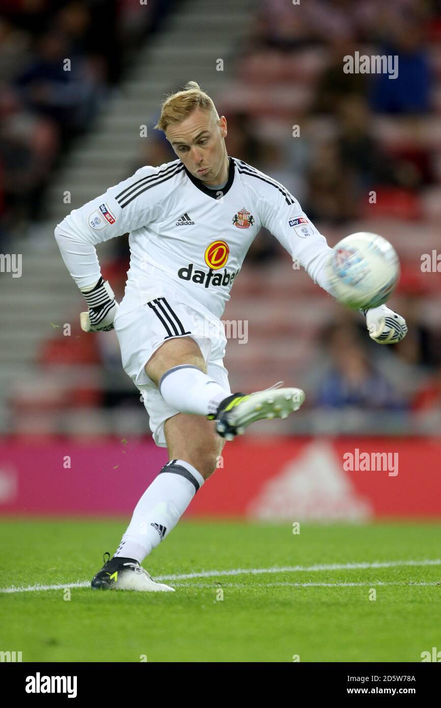 Sunderland goalkeeper Jason Steele in action Stock Photo - Alamy