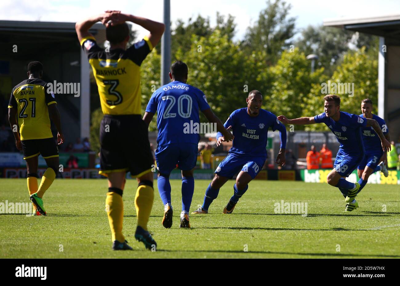 Cardiff citys kenneth zohore celebrates scoring hi-res stock ...