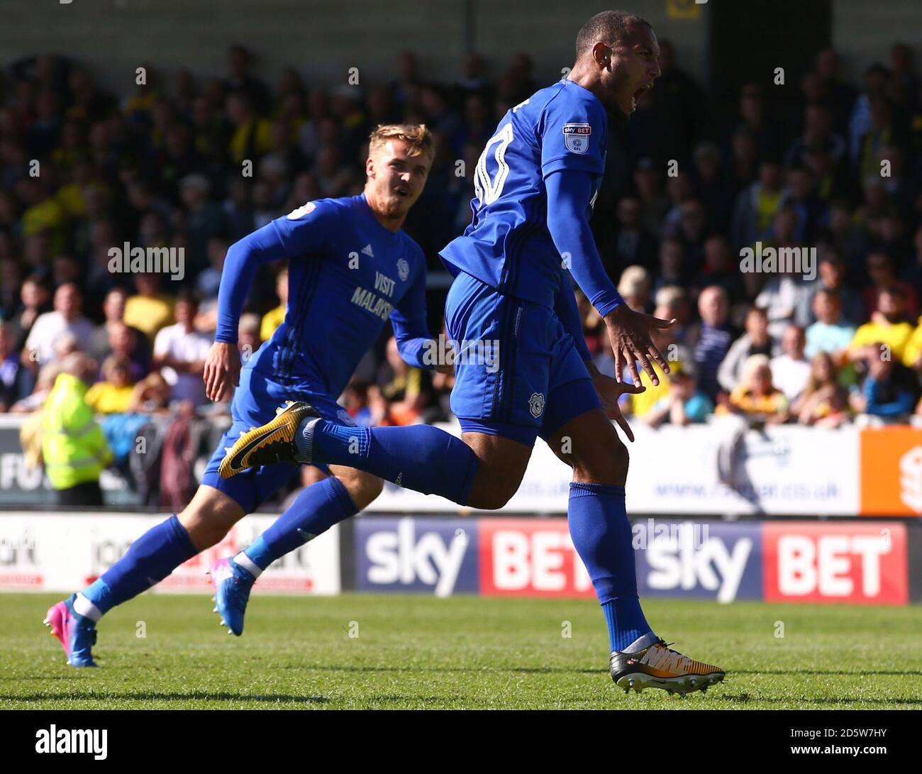 Cardiff citys kenneth zohore celebrates scoring hi-res stock ...