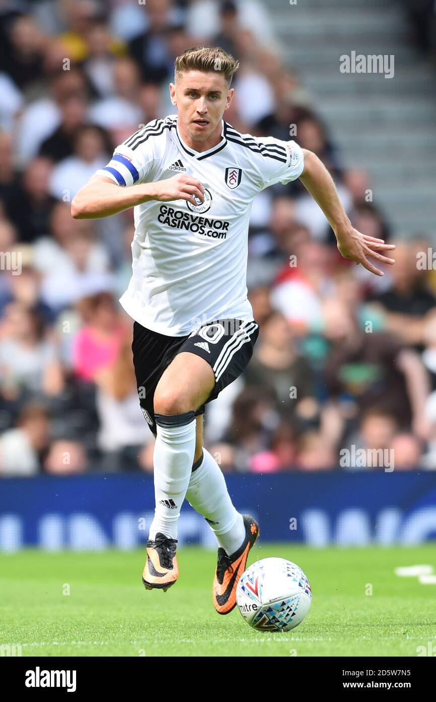 Fulham's Tom Cairney Stock Photo - Alamy