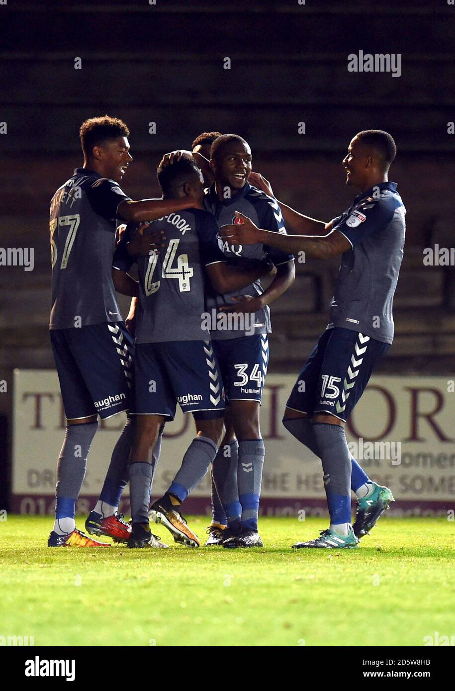 Charlton Athletic players celebrate Regan Charles Cook goal Stock Photo ...