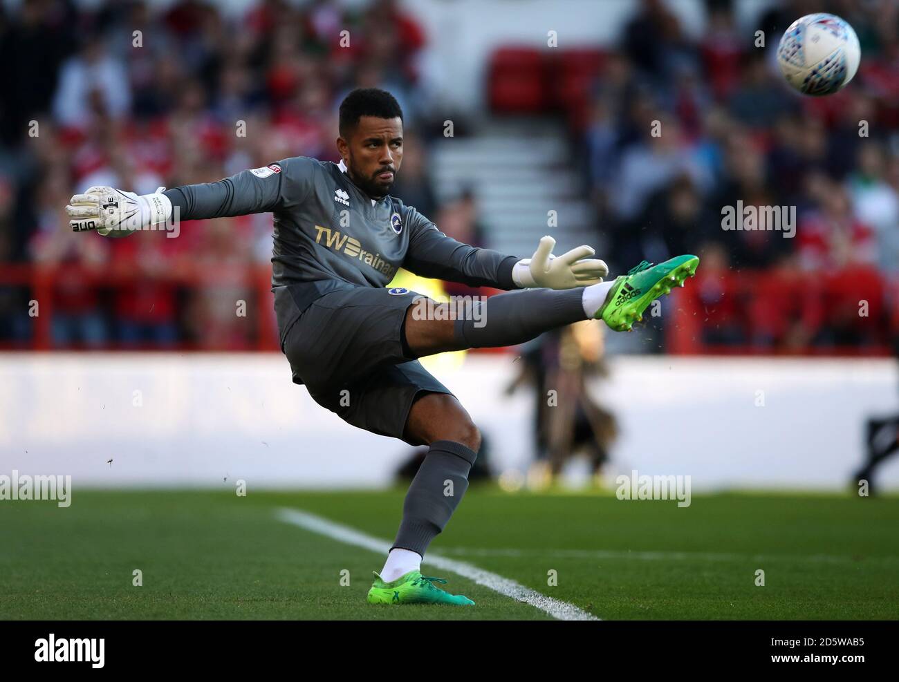 Millwall goalkeeper Jordan Archer Stock Photo - Alamy