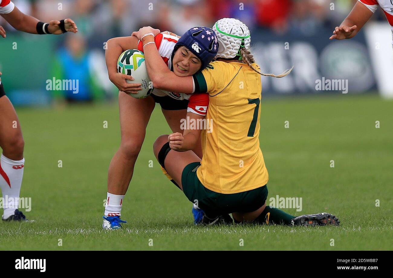 Australia's Chloe Butler and Japan's Mayu Shimizu Stock Photo - Alamy
