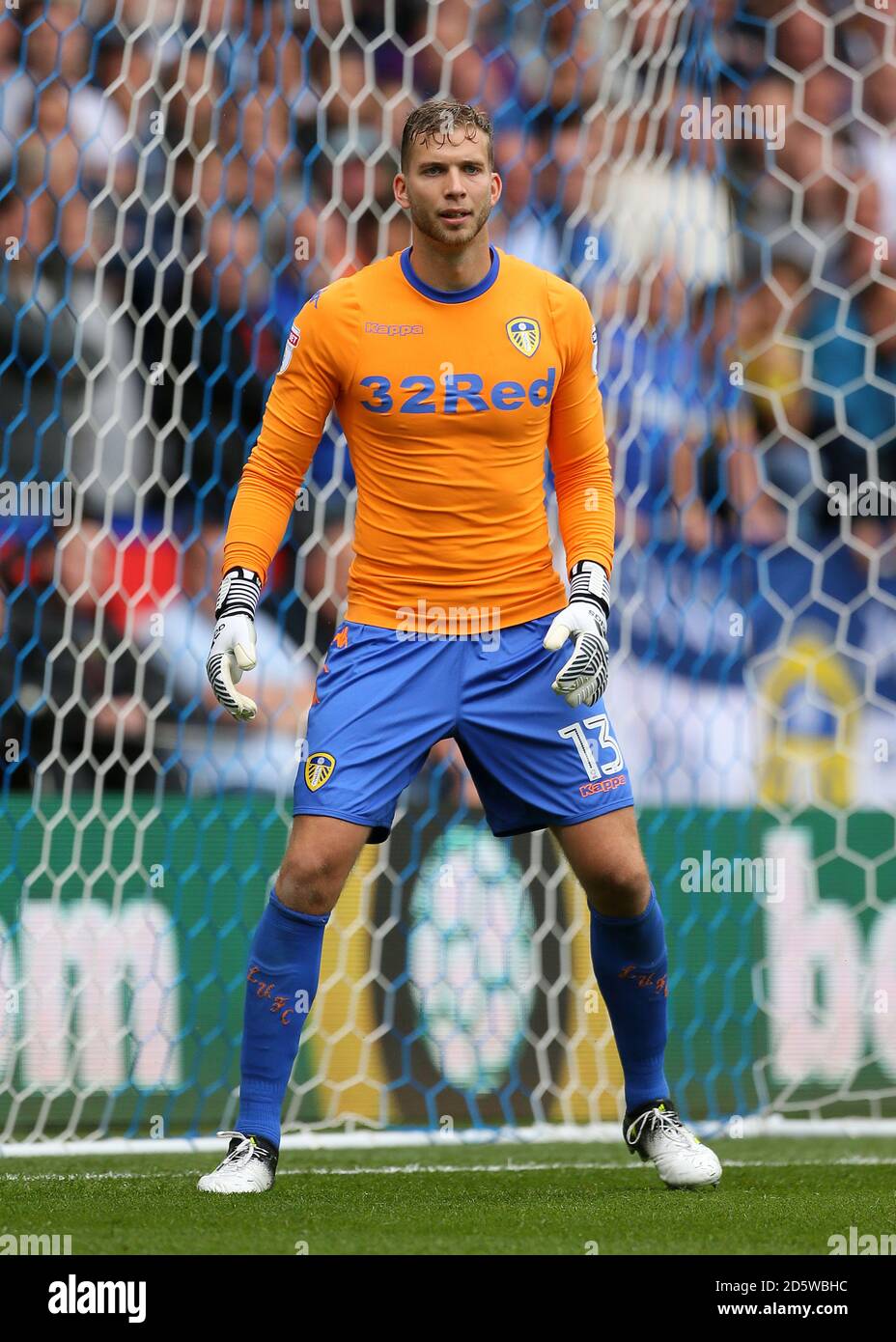 Leeds United goalkeeper Felix Wiedwald Stock Photo - Alamy