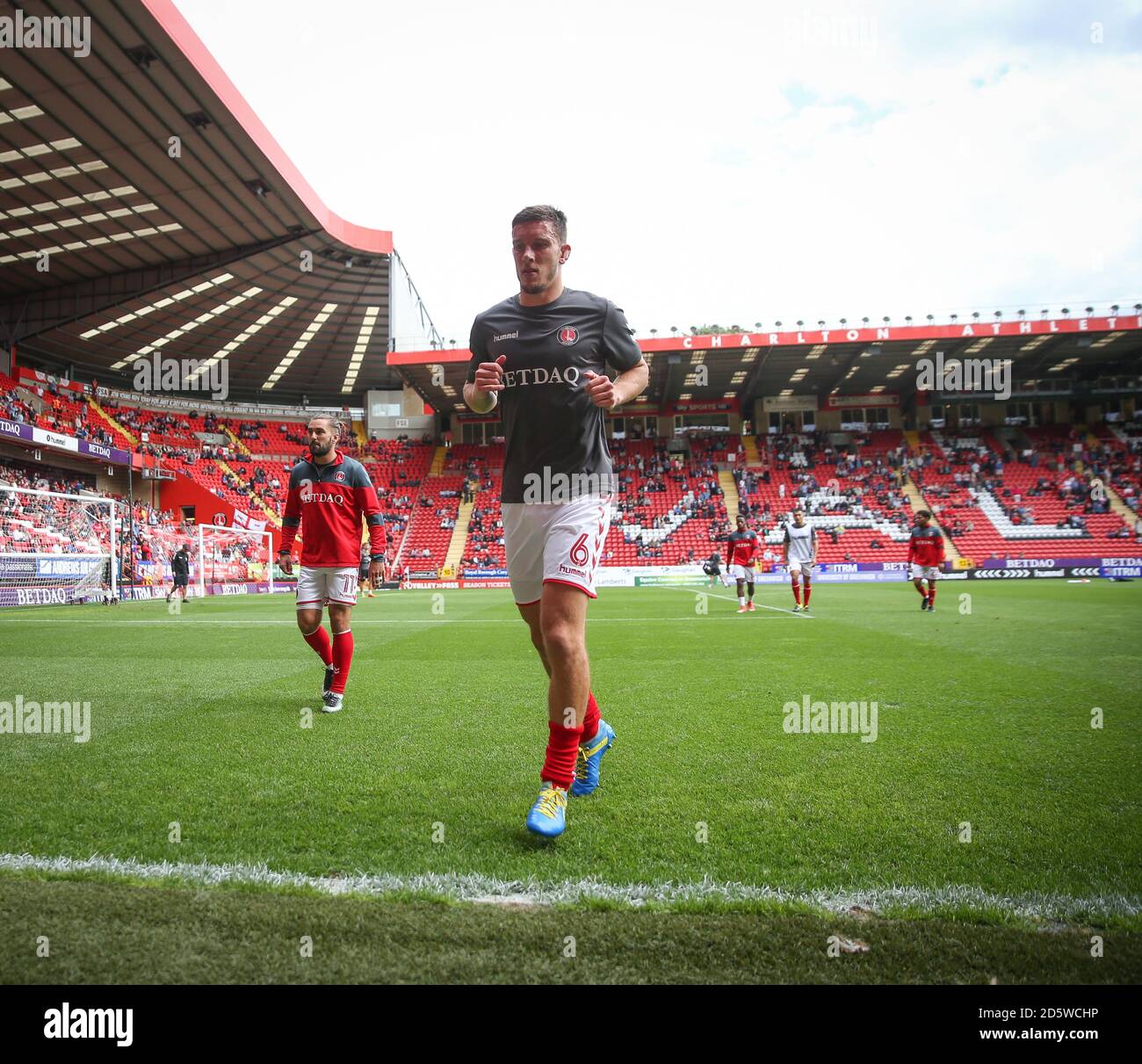 Charlton Athletic's Jason Pearce Stock Photo - Alamy