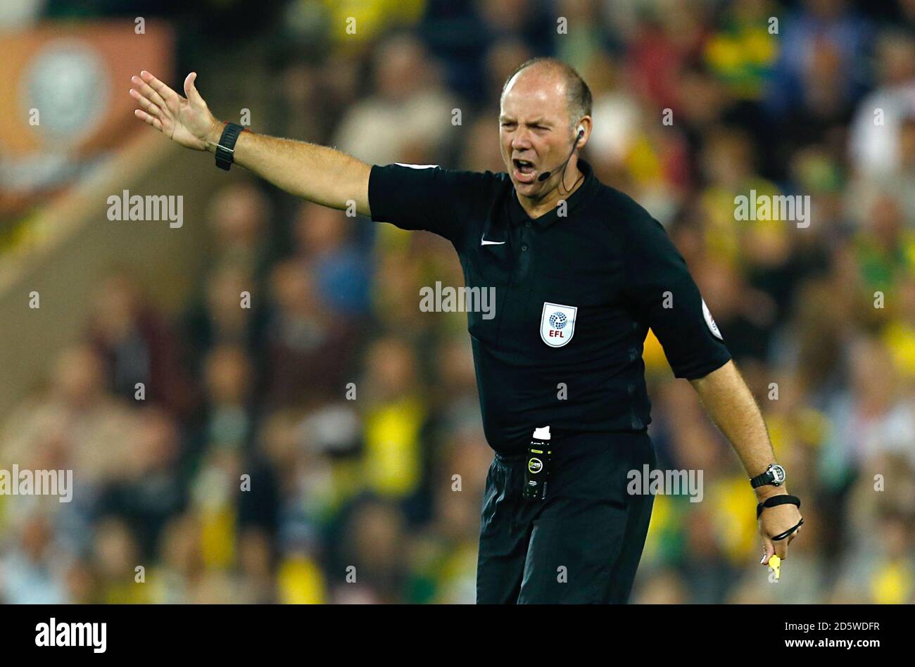 Referee Andy Haines Stock Photo - Alamy