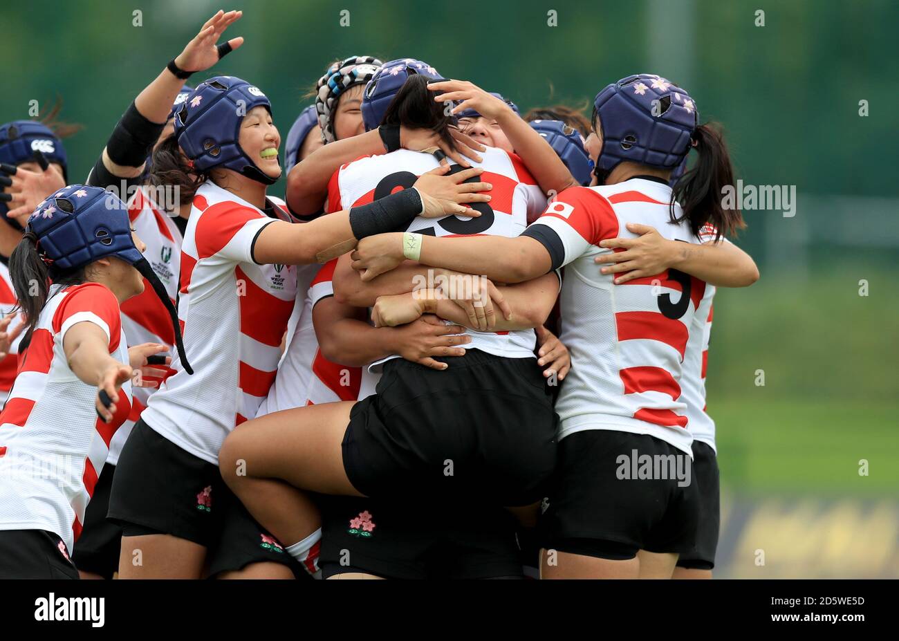Japan's Ai Tasaka and team mates celebrate at the final whistle Stock ...
