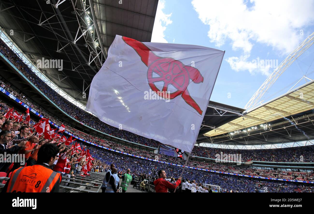 Arsenal flag hi-res stock photography and images - Alamy