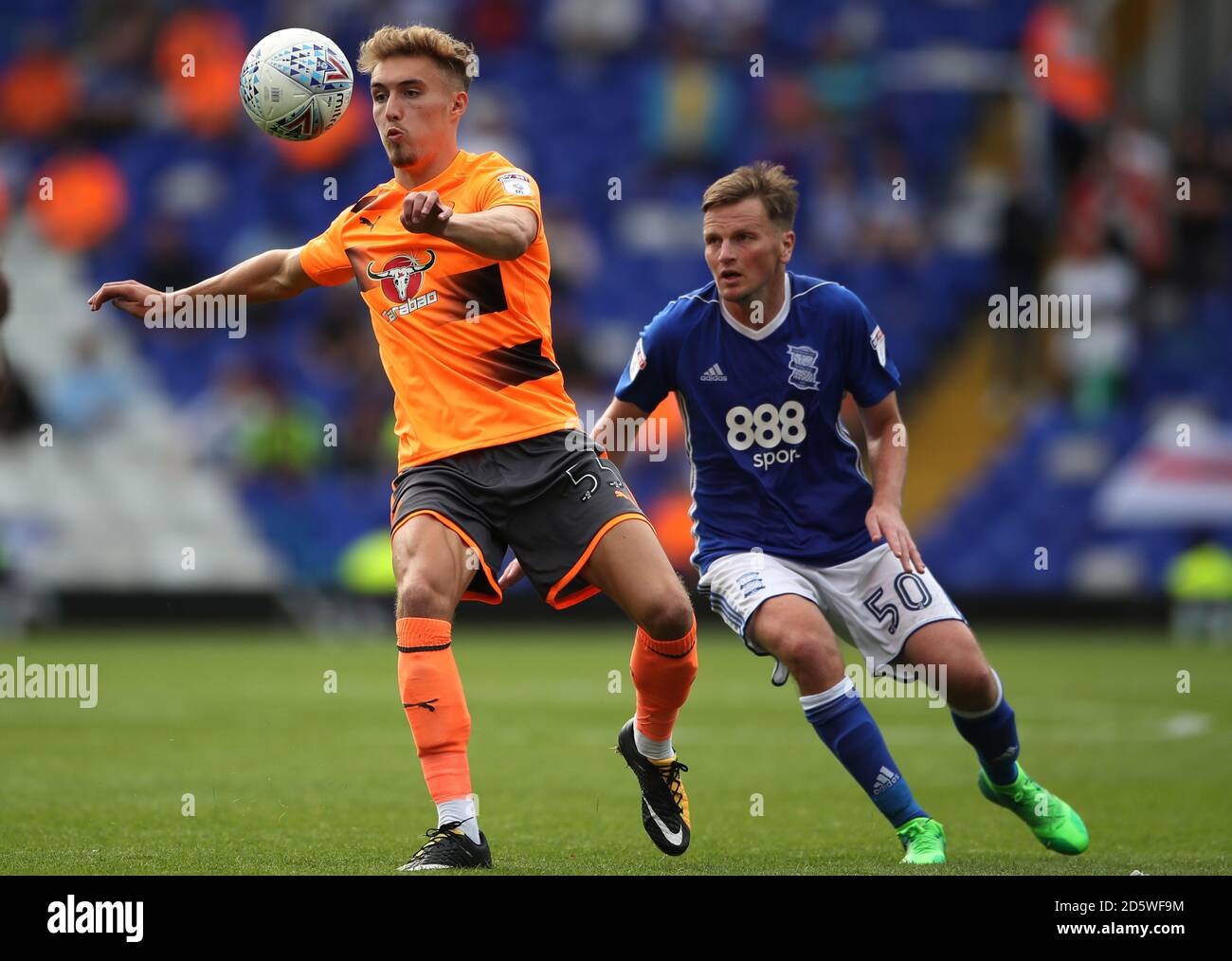 Reading's Sam Smith (left) and Birmingham City's Stephen Gleeson Stock ...