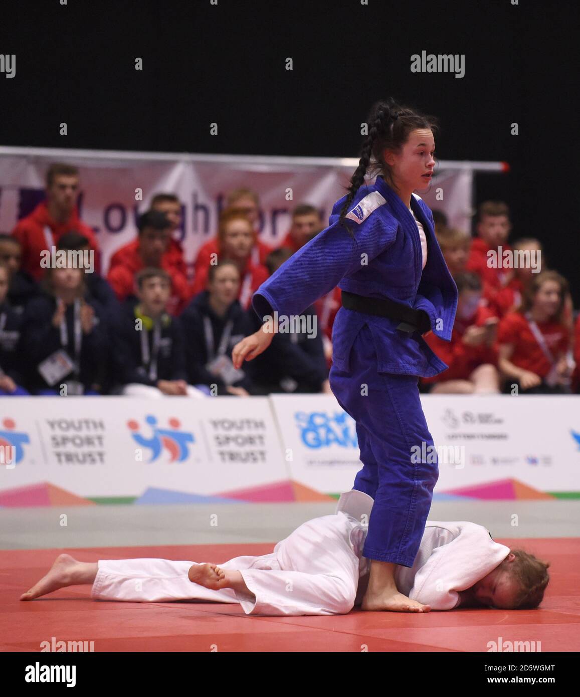 England's Hannah Niven and Scotland's Rachel Towle compete in the ...