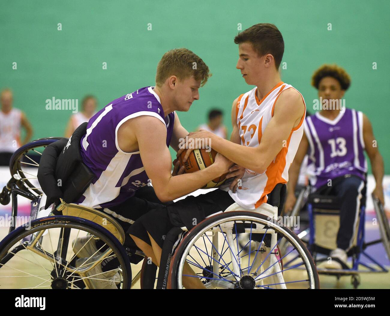 South's Tom Tobin and Central's Peter Cusack competes during the ...